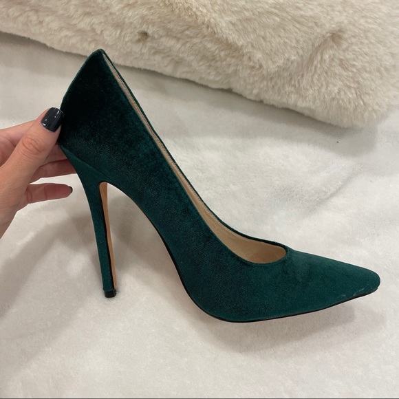 RAYE | Shoes | Raye Green Velvet Heel | Poshmark